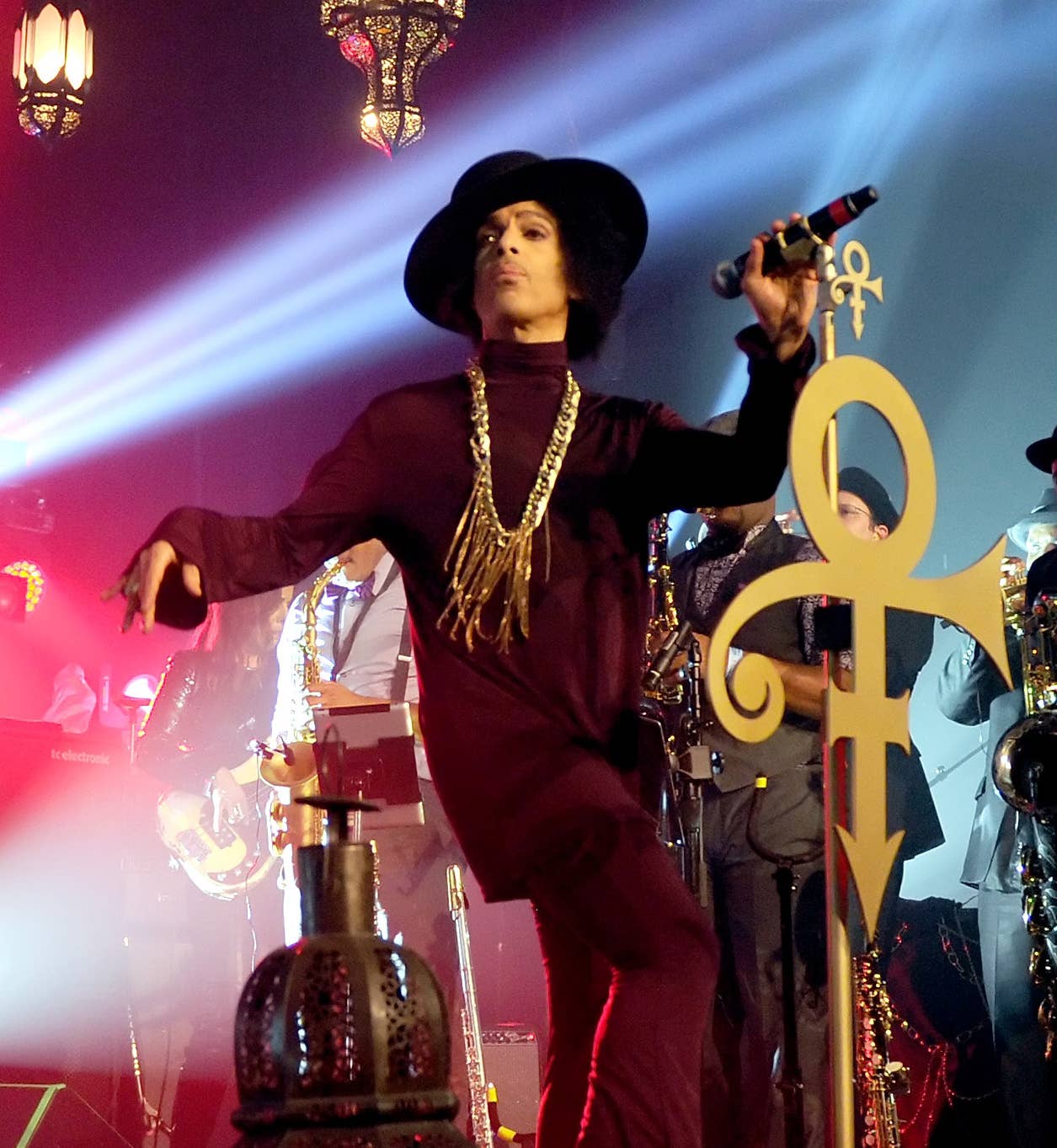16 Fashion Signatures That Will Forever Remind Us of Prince - Fashionista