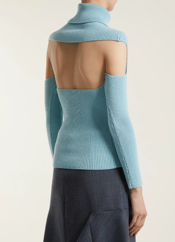 22 Open-Back Sweaters to Spice Up Your Cold-Weather Wardrobe - Fashionista