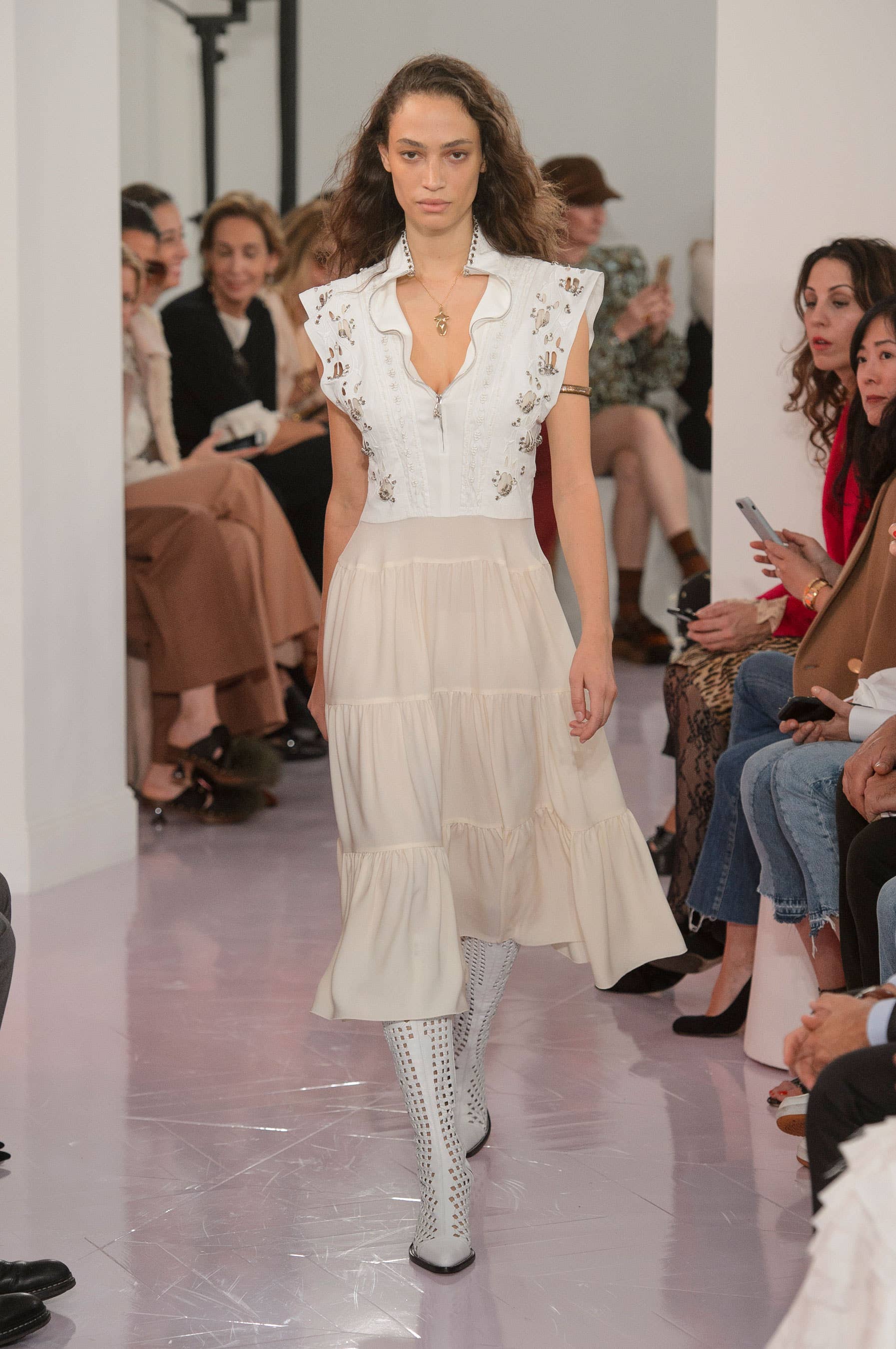 See Every Look From Natacha Ramsay-Levi's First Collection for Chloé ...