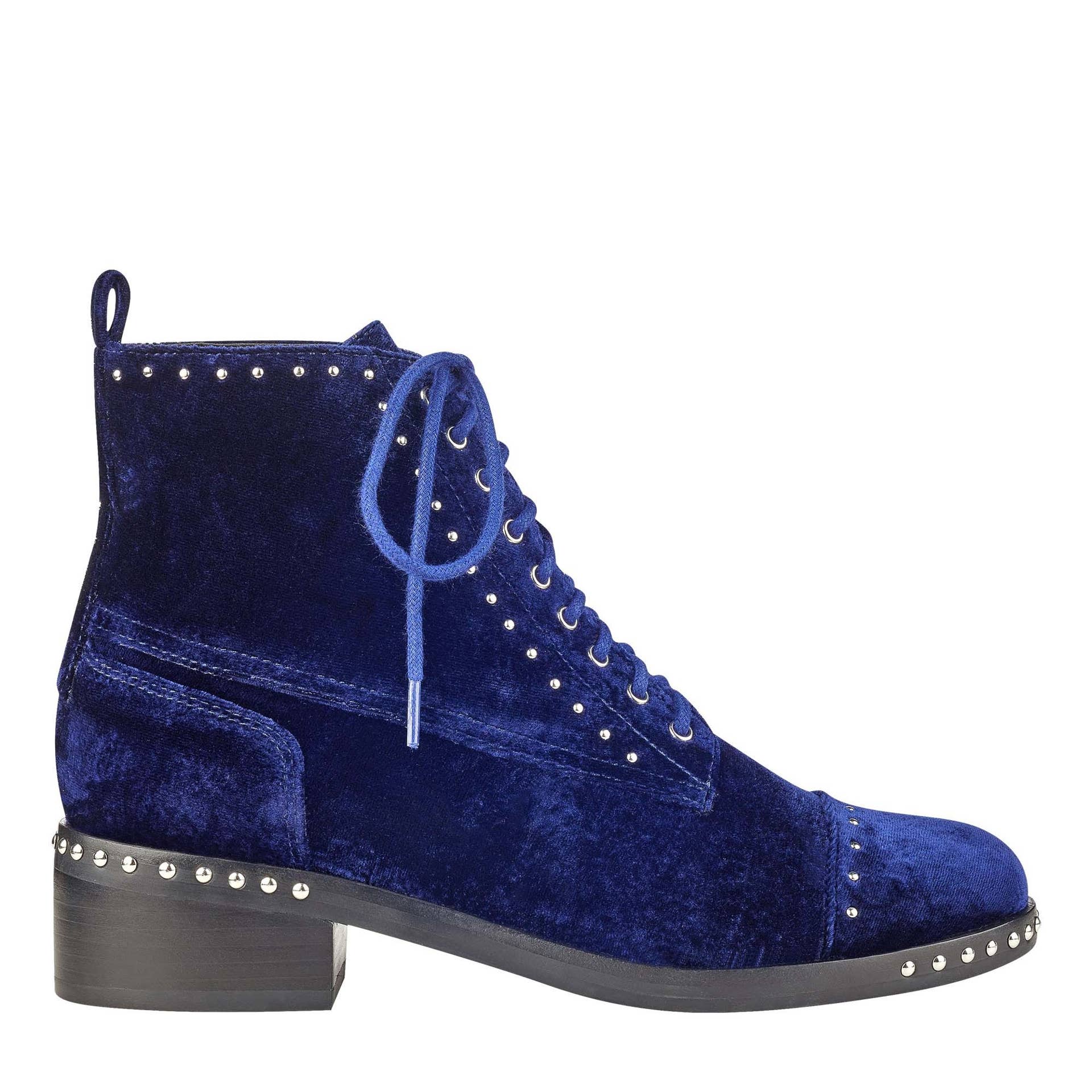 21 Pairs of Ankle Boots Guaranteed to Give Your Fall Wardrobe an Extra ...