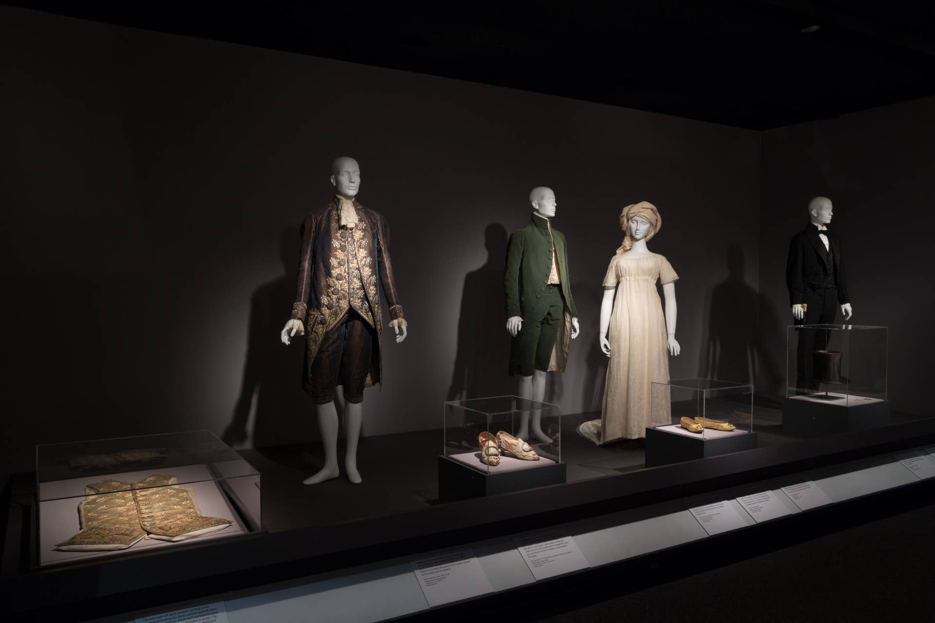 FIT Museum's New Exhibit Explores the Back-and-Forth Between Minimalism ...