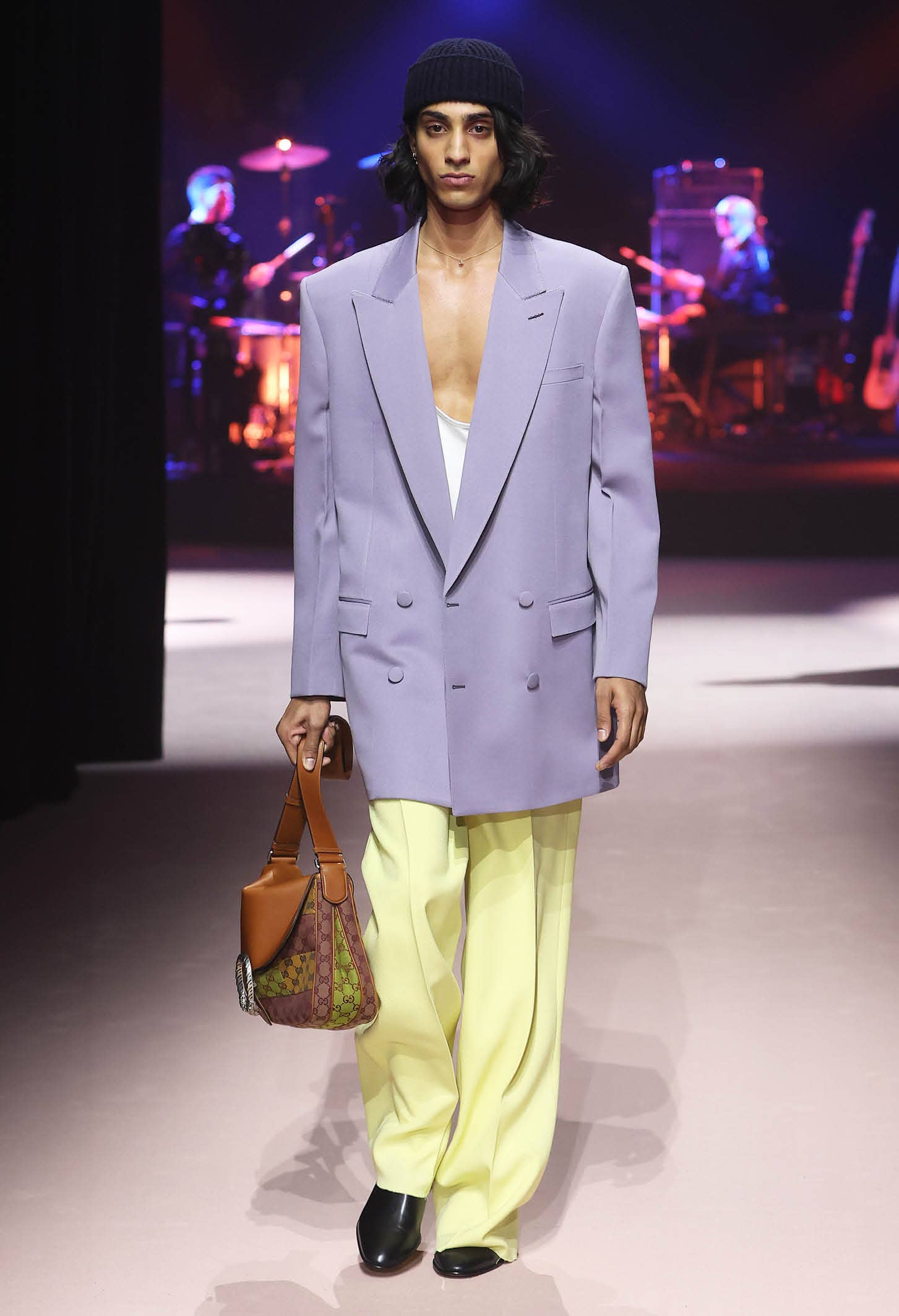Gucci Bids Maximalism Adieu in First Collection Post-Alessandro Michele ...