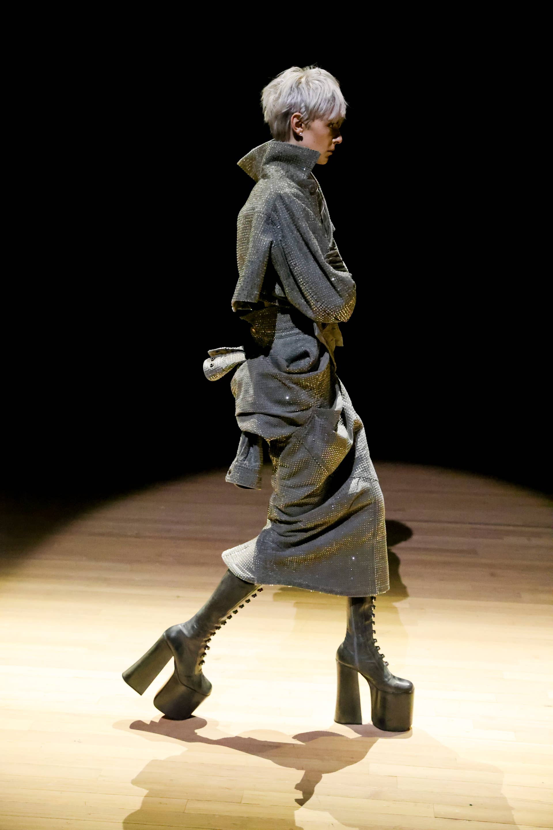 Marc Jacobs Brings Emotion and Self-Reflection to Surprise Runway ...