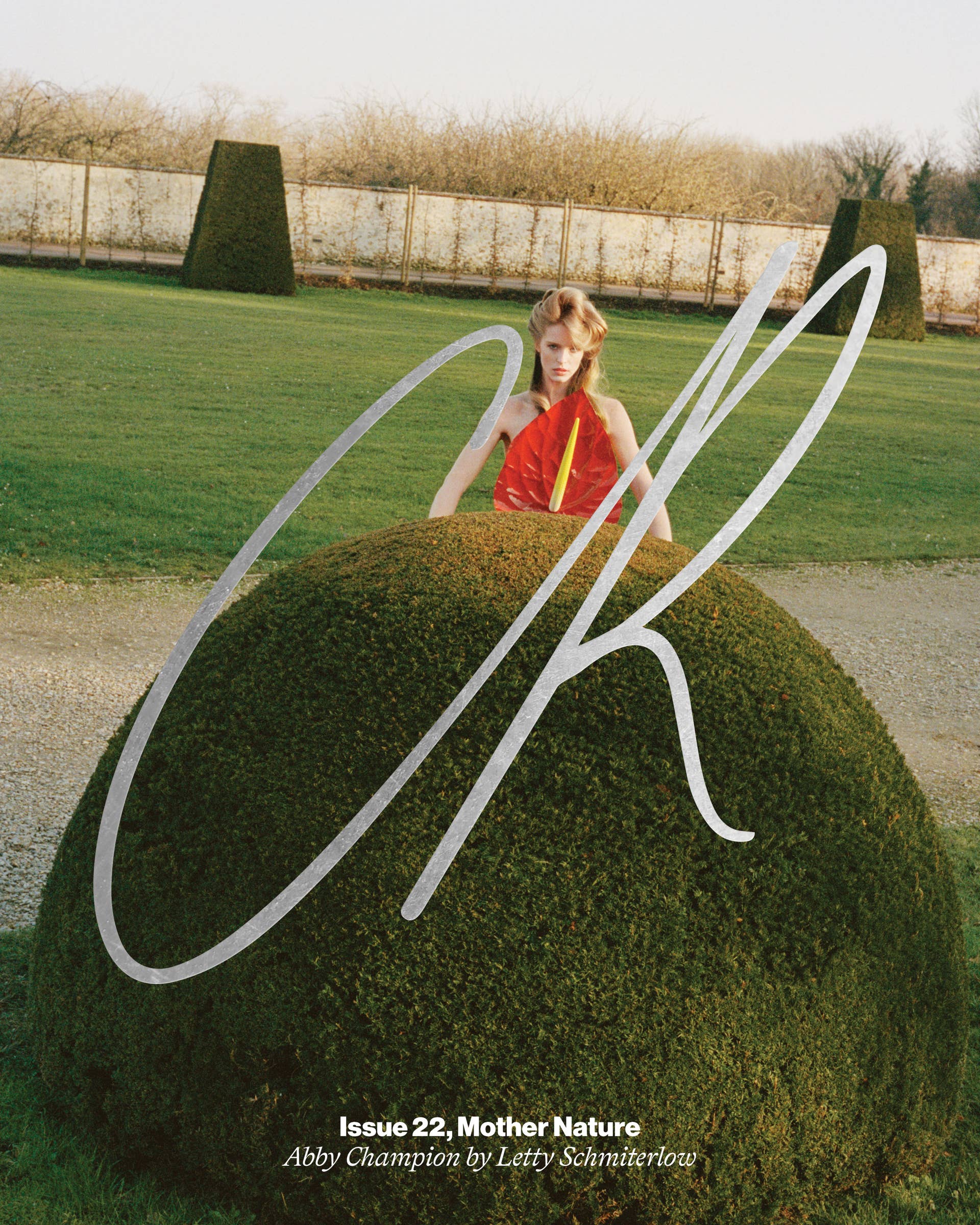 Must Read: SZA, Emma Chamberlain Cover 'CR', The RealReal CEO Talks ...