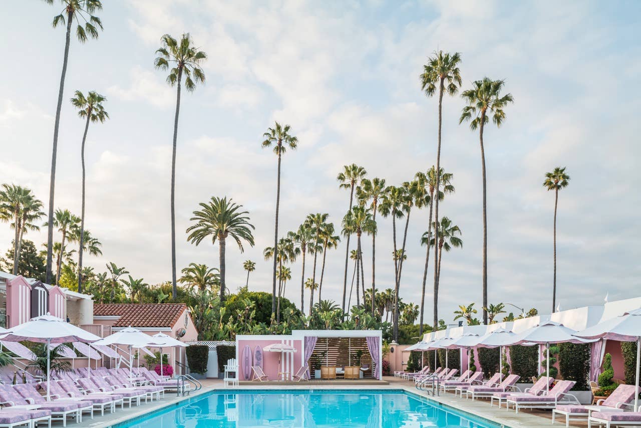 Dior Took Over the Iconic Beverly Hills Hotel and, Well, It's Extremely ...
