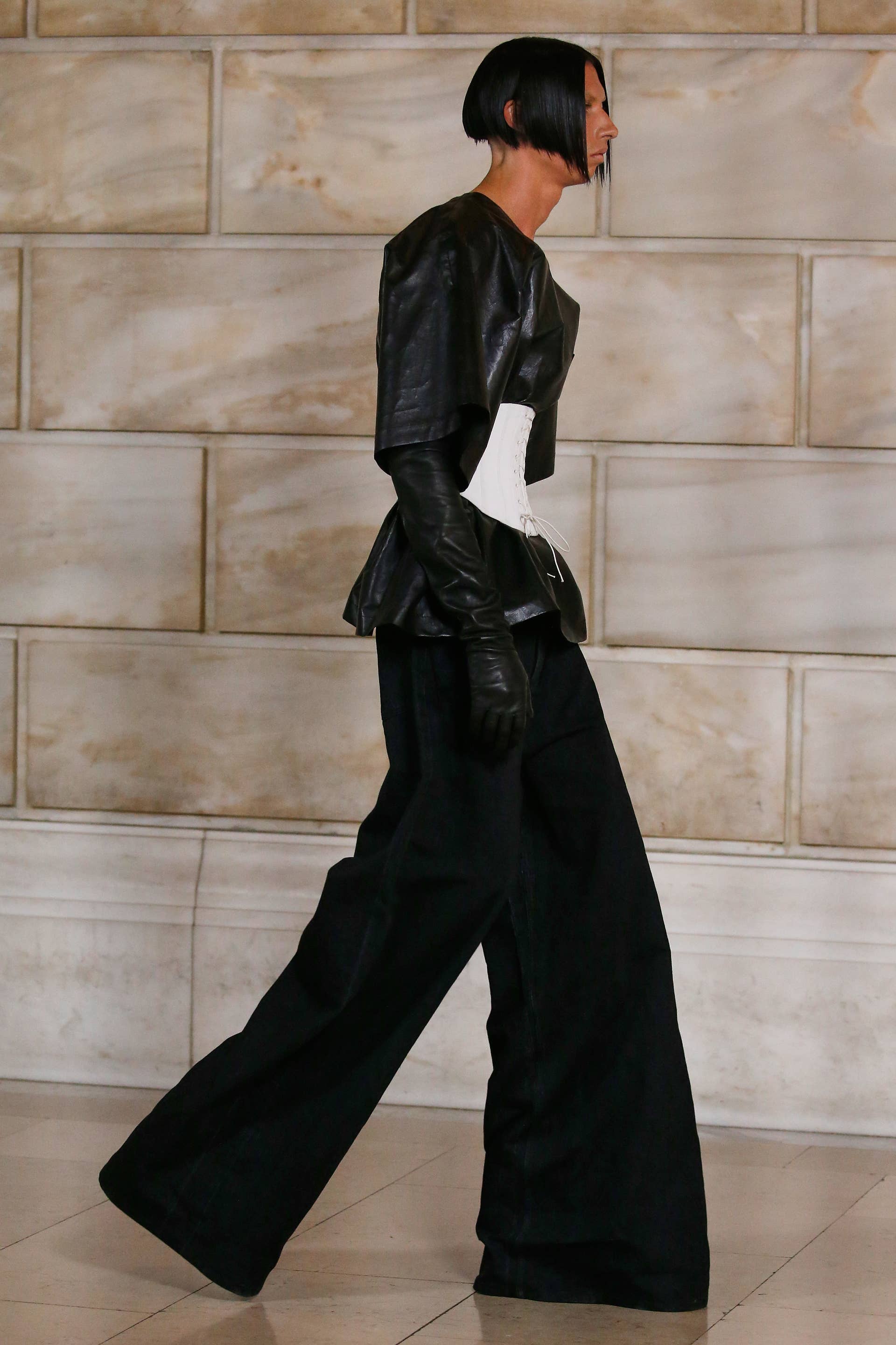 Marc Jacobs Fall 2022 - Fashionista