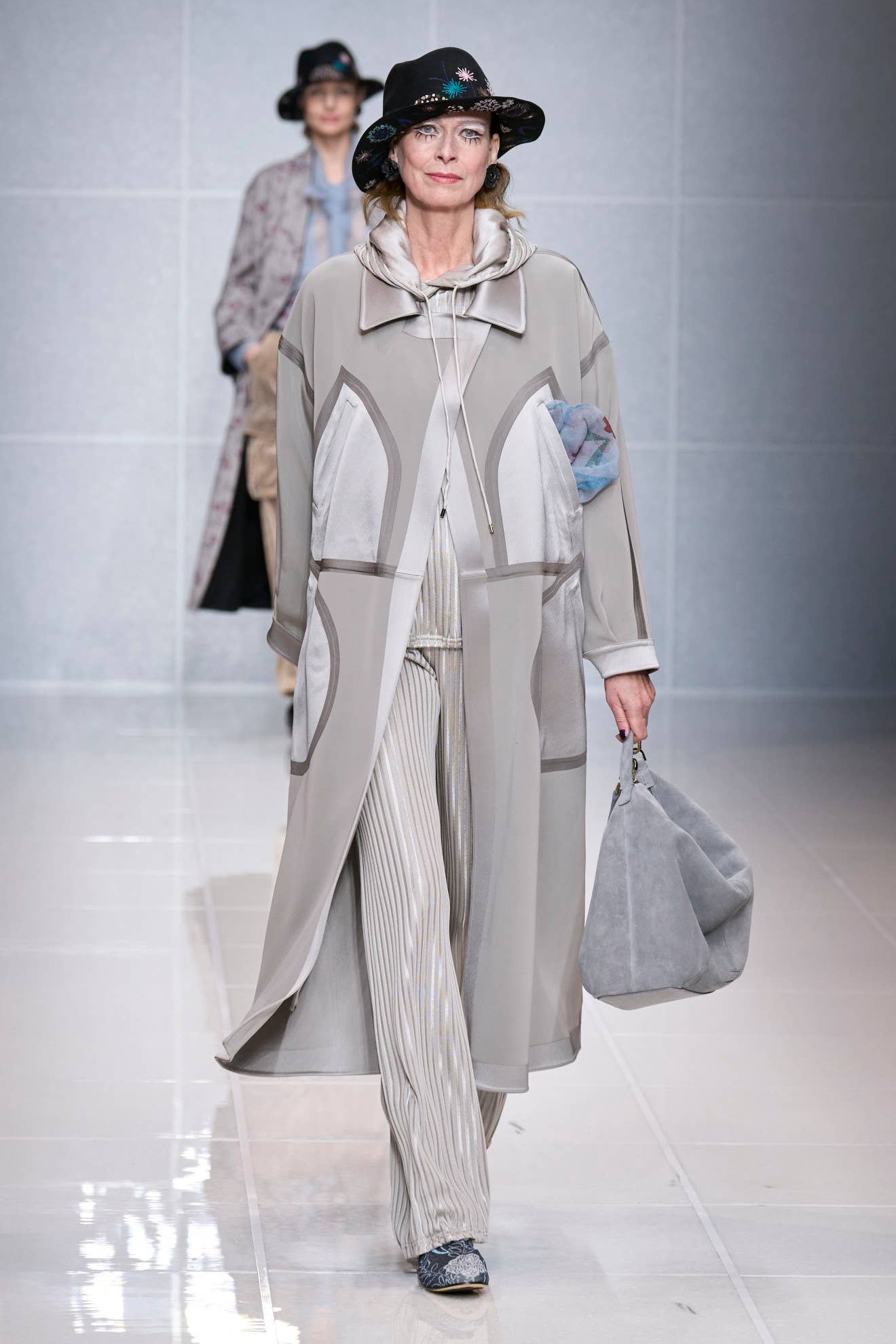 Giorgio Armani Fall 2024 Sees the Beauty in Winter Florals - Fashionista