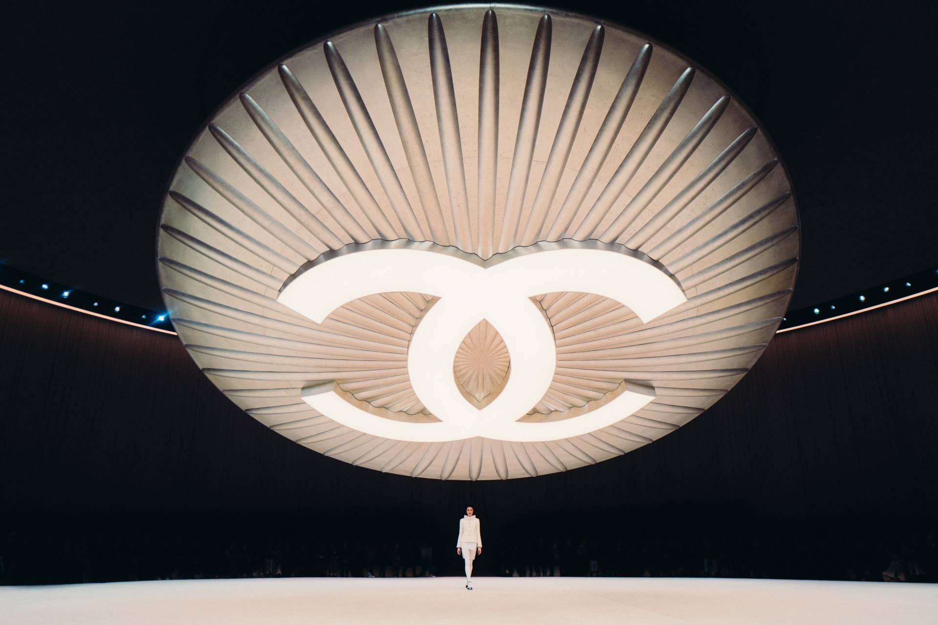Chanel Haute Couture Celebrates Dancers in Ethereal Spring 2024 ...