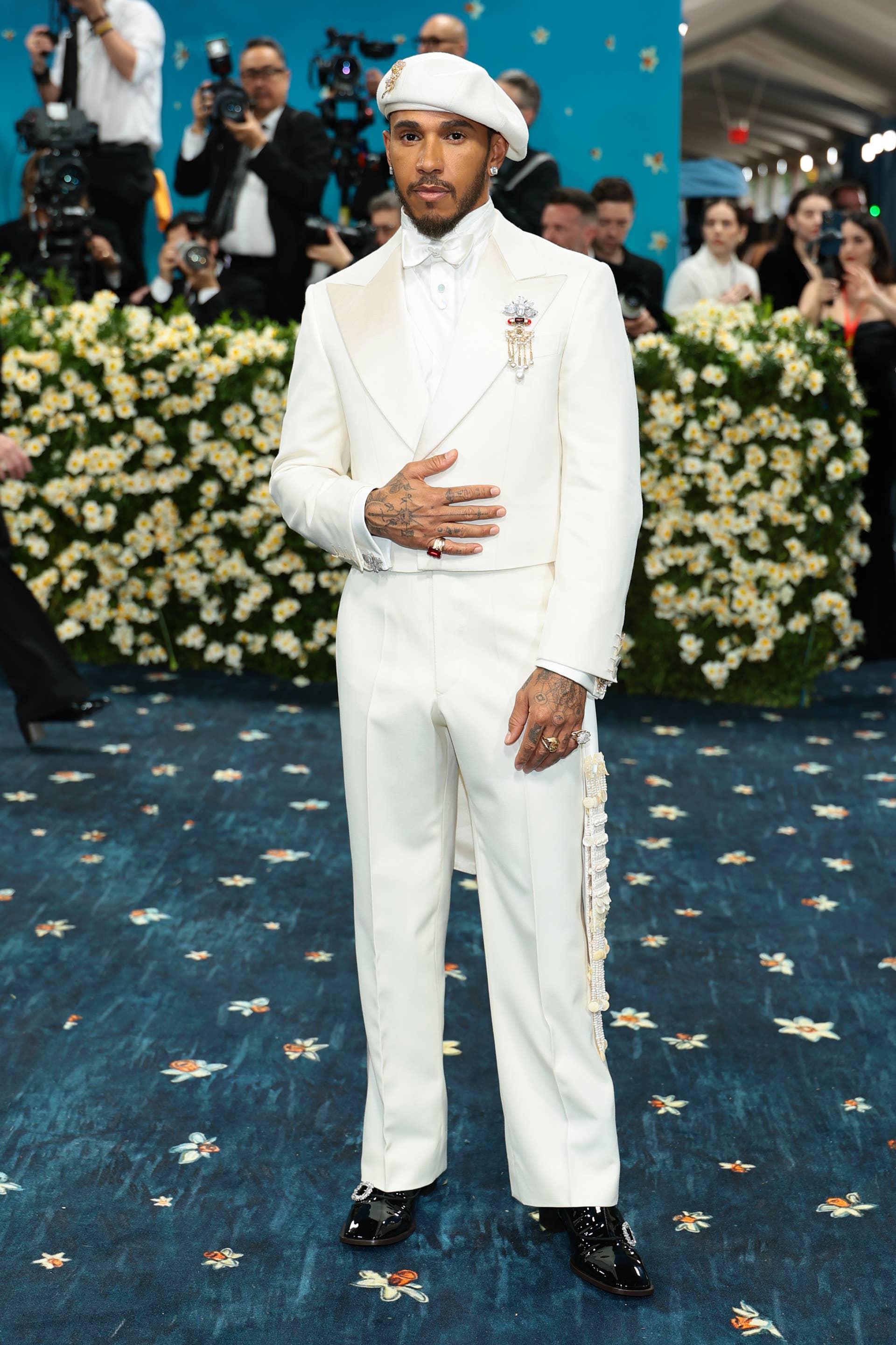 See Every Look from the 2025 Met Gala Red Carpet - Fashionista
