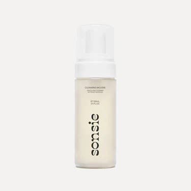 Sonsie: Pamela Anderson's Skin-Care Brand That Prioritizes Efficacy and ...