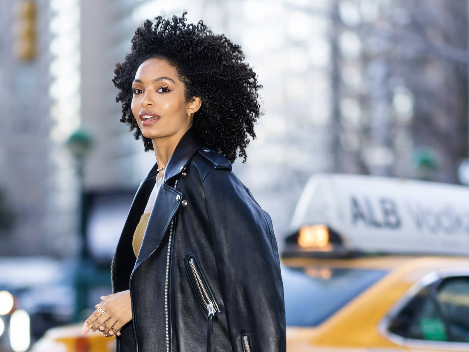 Great Outfits in Fashion History: Yara Shahidi, Earlier This Month ...