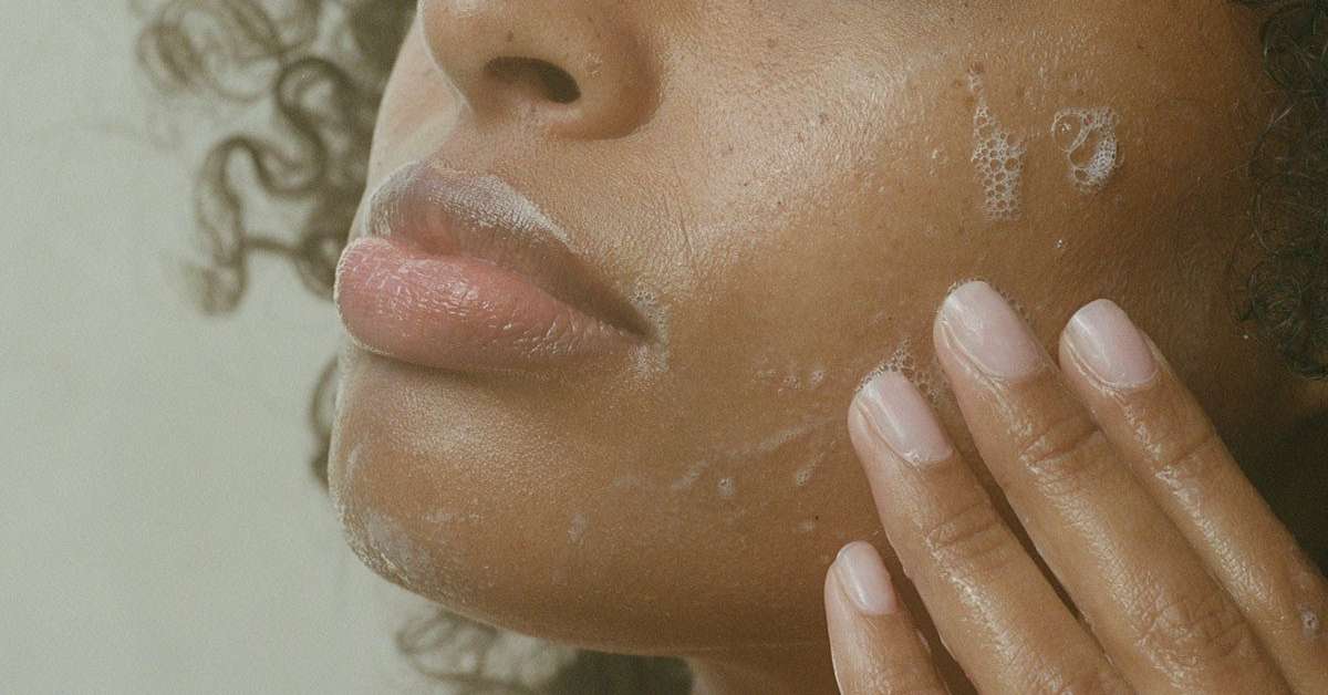 The Best Derm-Recommended Gentle Face Wash Is $6 at Your Nearest ...