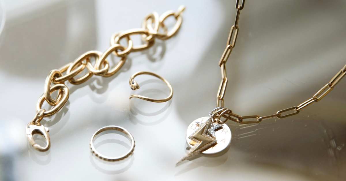 Ali Weiss Jewelry: An Accessible, Celebrity-Loved Fine Jewelry Brand ...