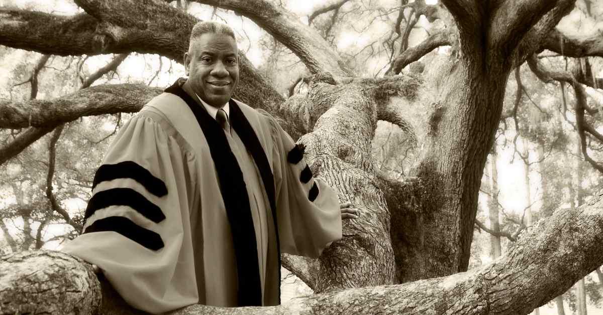 What André Leon Talley Meant to SCAD, and Vice Versa - Fashionista