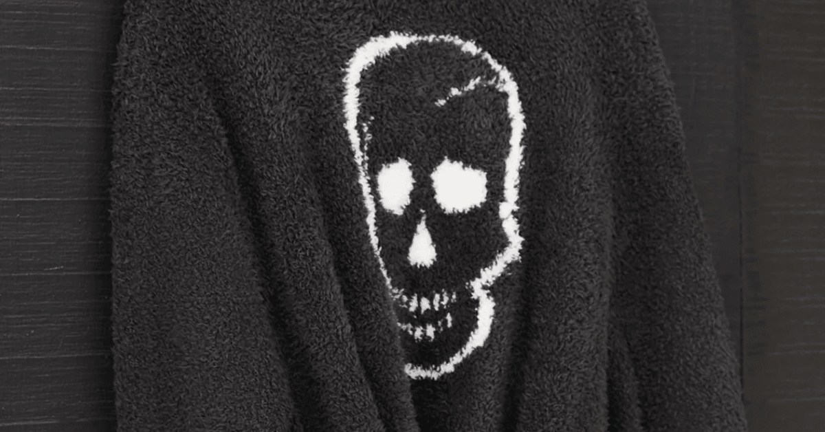 The Ridiculously Cozy Robe That Warms My Mall-Goth Heart - Fashionista