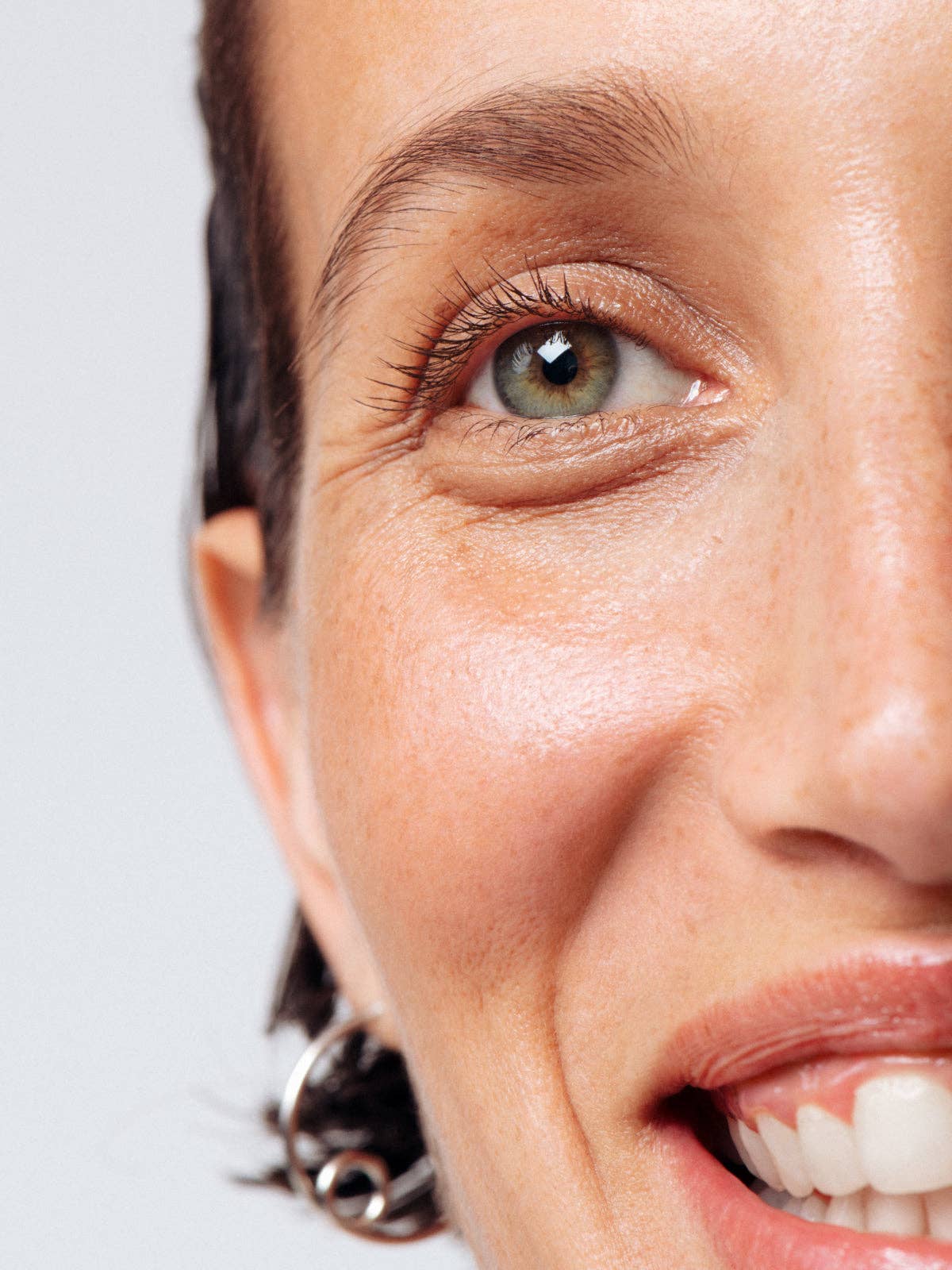 Brown Mascara Is the No-Makeup Makeup That's Having a Moment Right Now ...