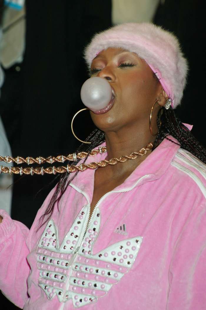 Great Outfits in Fashion History: Missy Elliott in an All-Pink ...