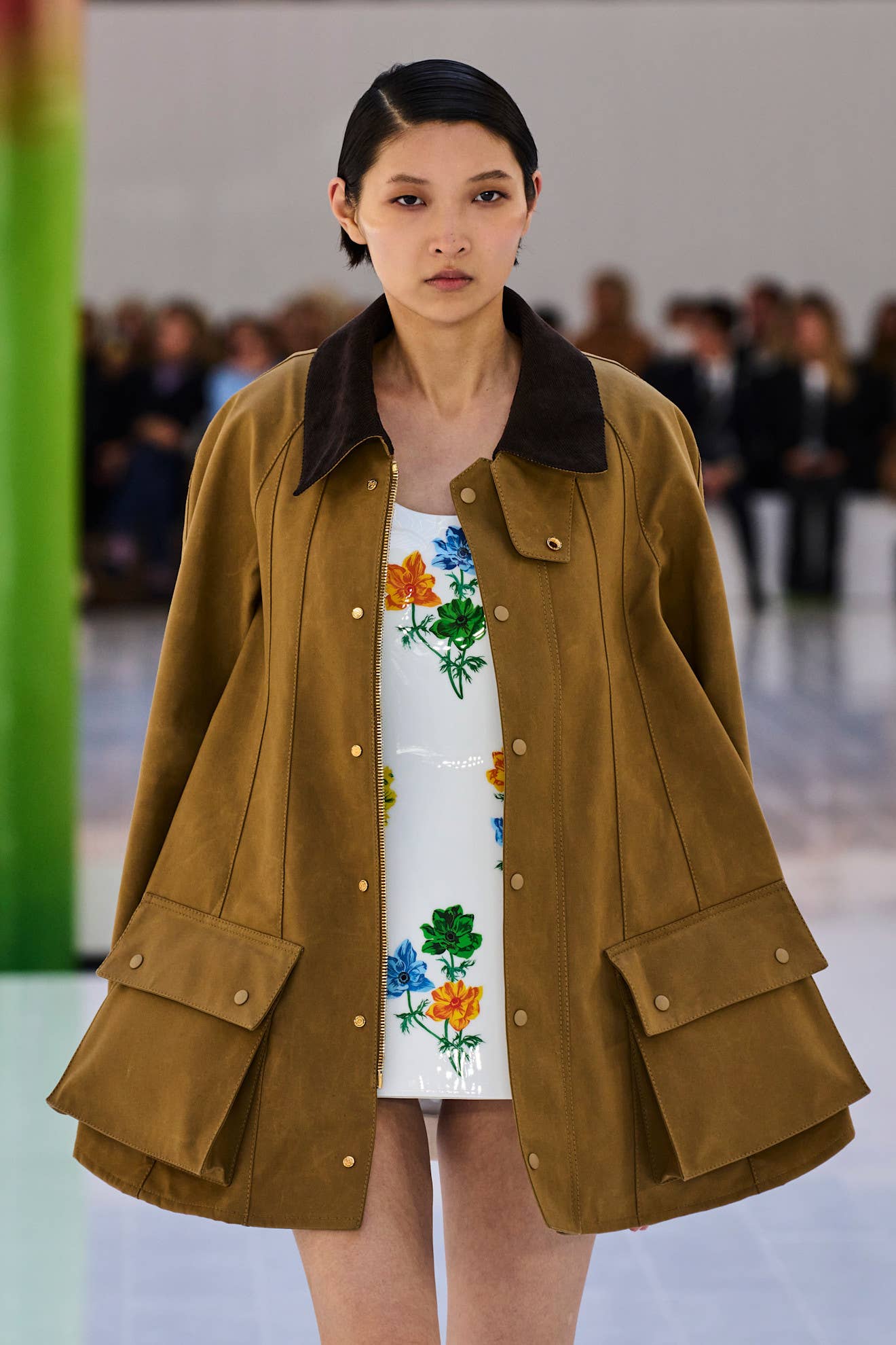 Barn Jackets Are The Practical Fall Trend That Will Stand the Test of ...