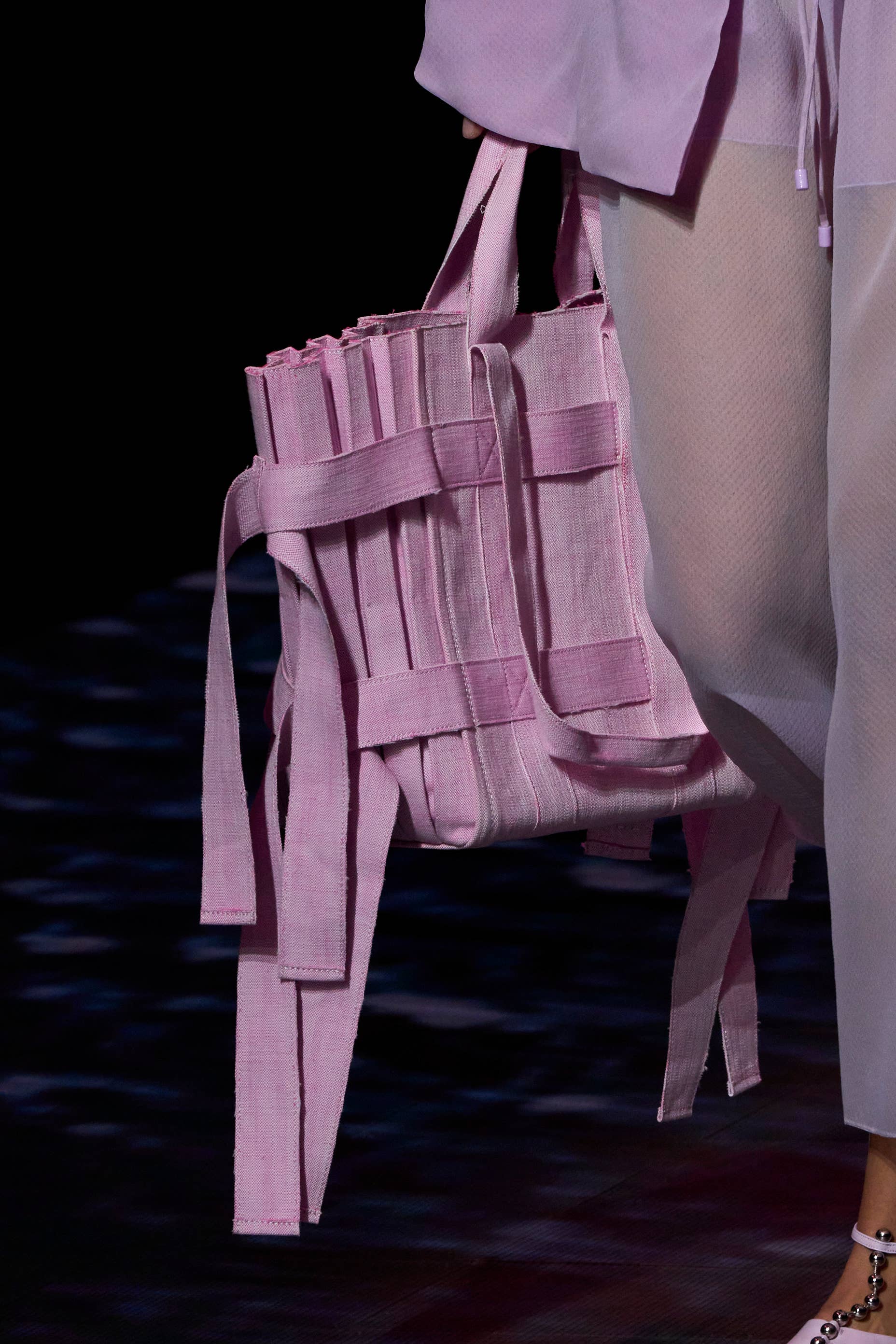 The 29 Best Spring 2023 Bags From Milan Fashion Week - Fashionista