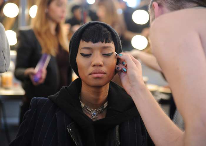 Beauty On-Demand Apps Expand Their Offerings as Competition Heats Up ...