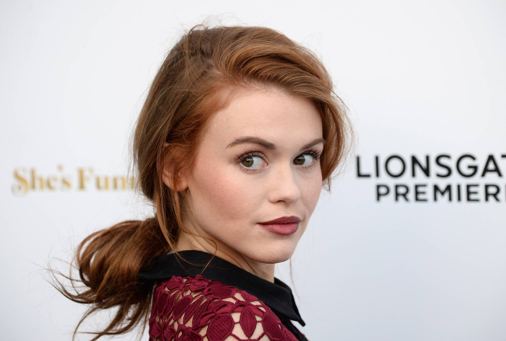 'Teen Wolf' Starlet Holland Roden Matched Her Hair to Her Self-Portrait ...