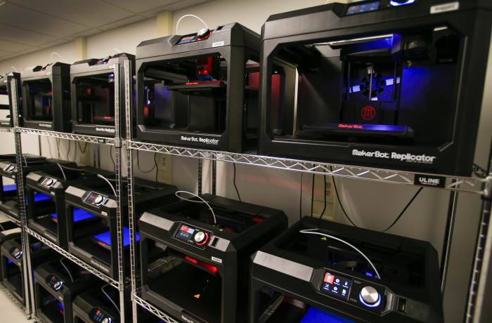How a College Professor Is Using an Online 3D Printing Course to ...