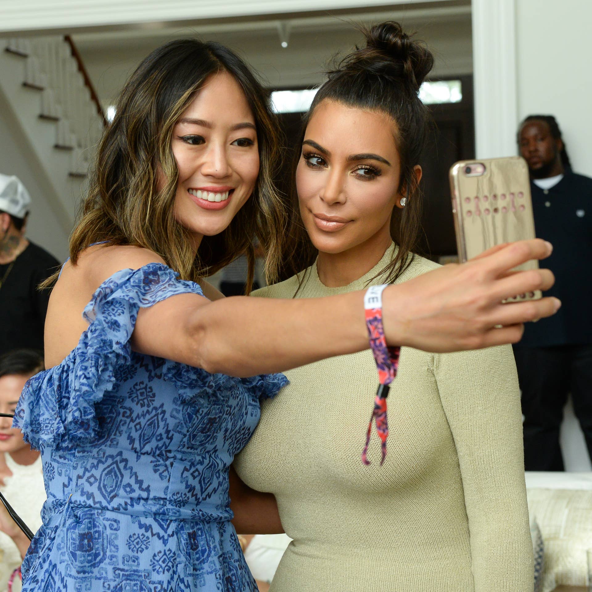 Why Kim Kardashian May Have Been Paid Nearly $1 Million to Take Selfies ...