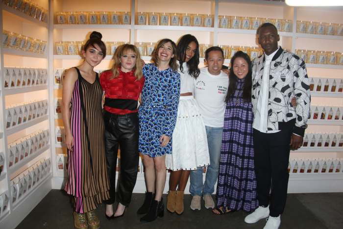 Carrie Brownstein Tackles Bizarre World of Social Media Fandom In New ...