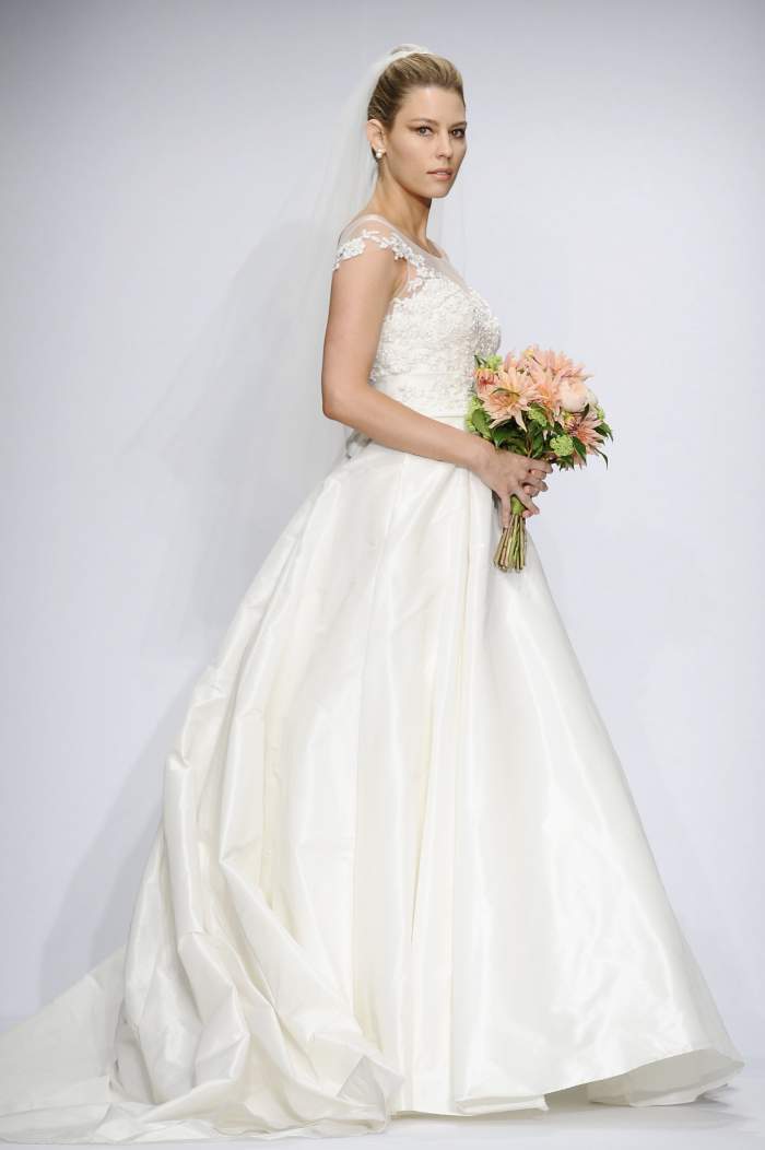 A Model Just Got Proposed to on the Runway at Bridal Fashion Week ...