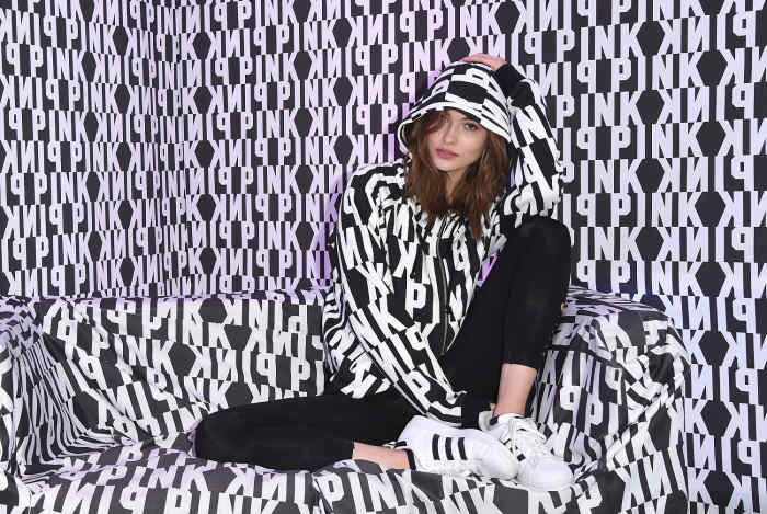 VS Pink Spokesmodels Zuri Tibby and Grace Elizabeth Share Their ...