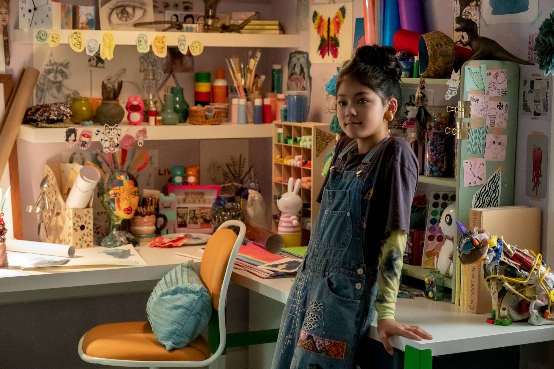 'The Baby-Sitters Club' Star Momona Tamada on Claudia Kishi's Fashion ...