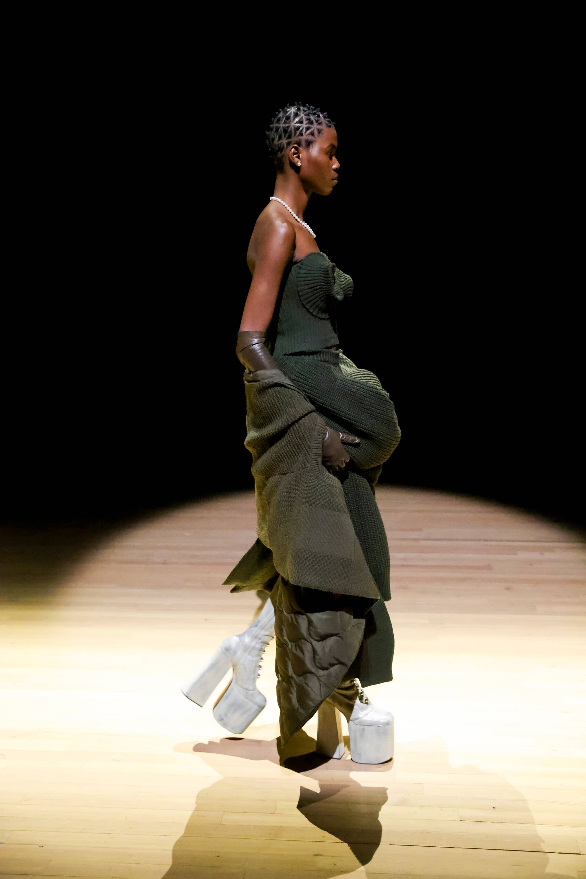 Marc Jacobs Brings Emotion and Self-Reflection to Surprise Runway ...