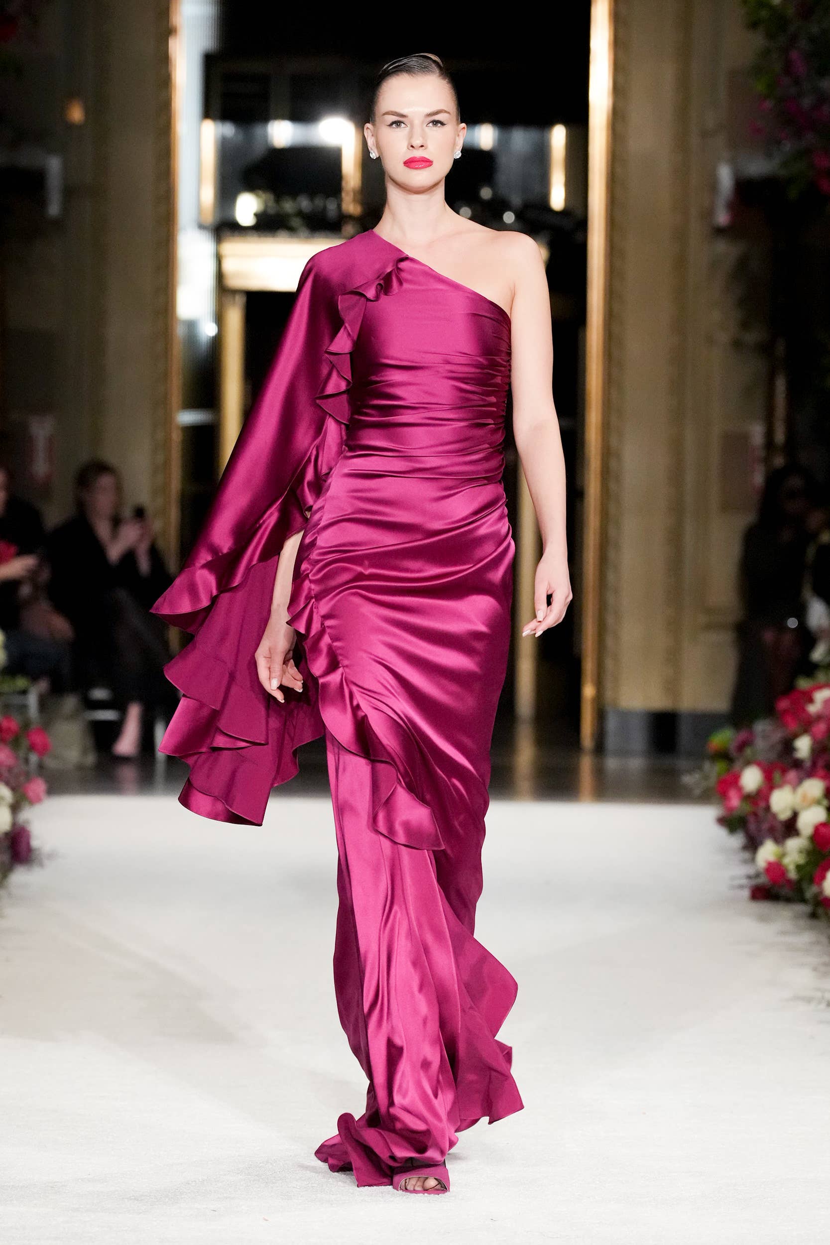 Christian Siriano Fall 2023 Collection - Fashionista