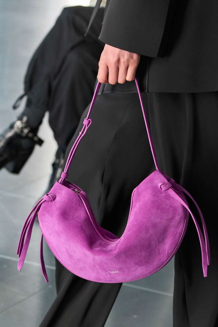 The 18 Best Bags From London Fashion Week Fall 2023 - Fashionista