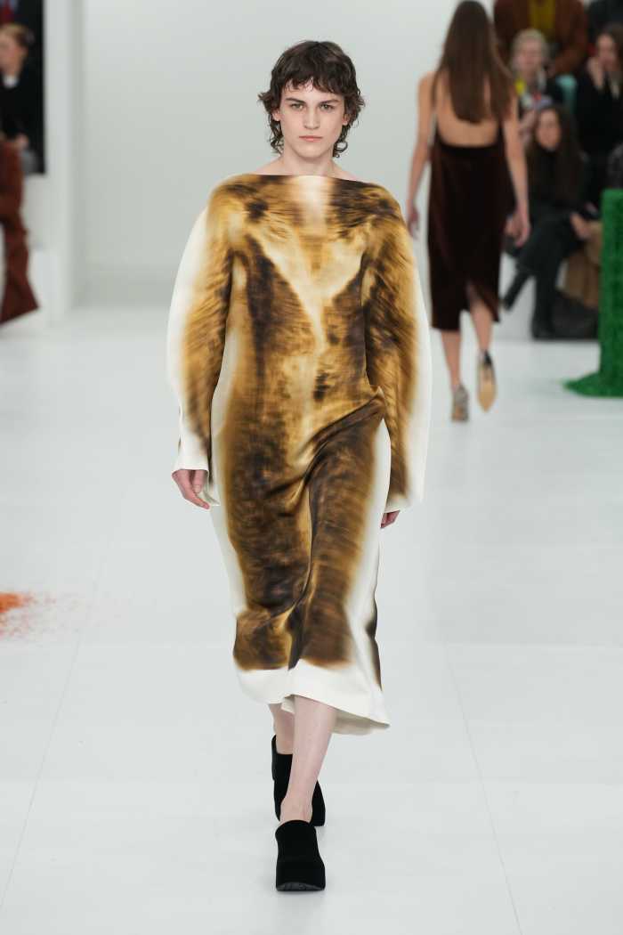 Loewe's Fall 2023 Collection Is Designed to Make You Confused - Fashionista