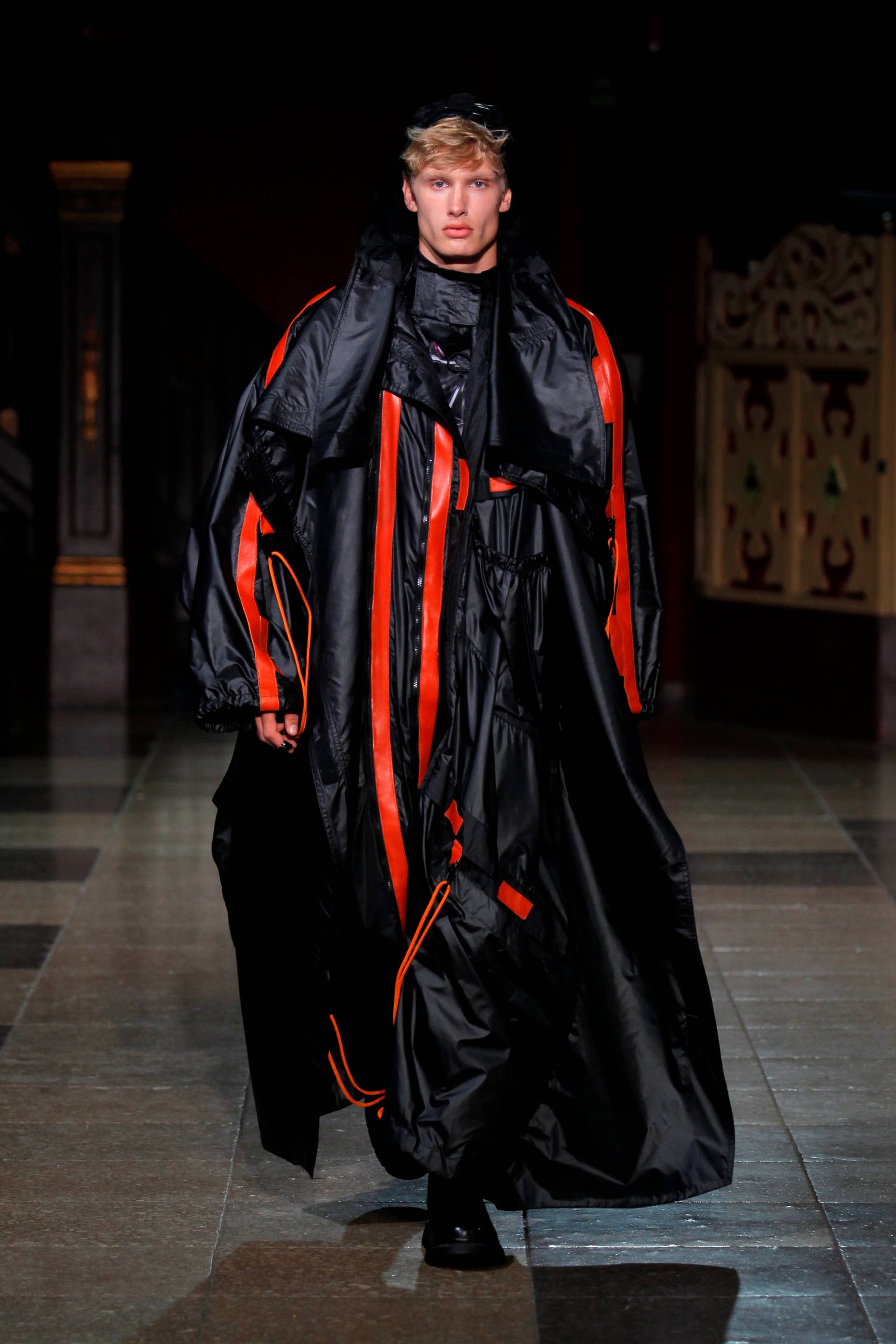 Watch IED Barcelona's Fashioners of the World 2023 Student Runway Show ...