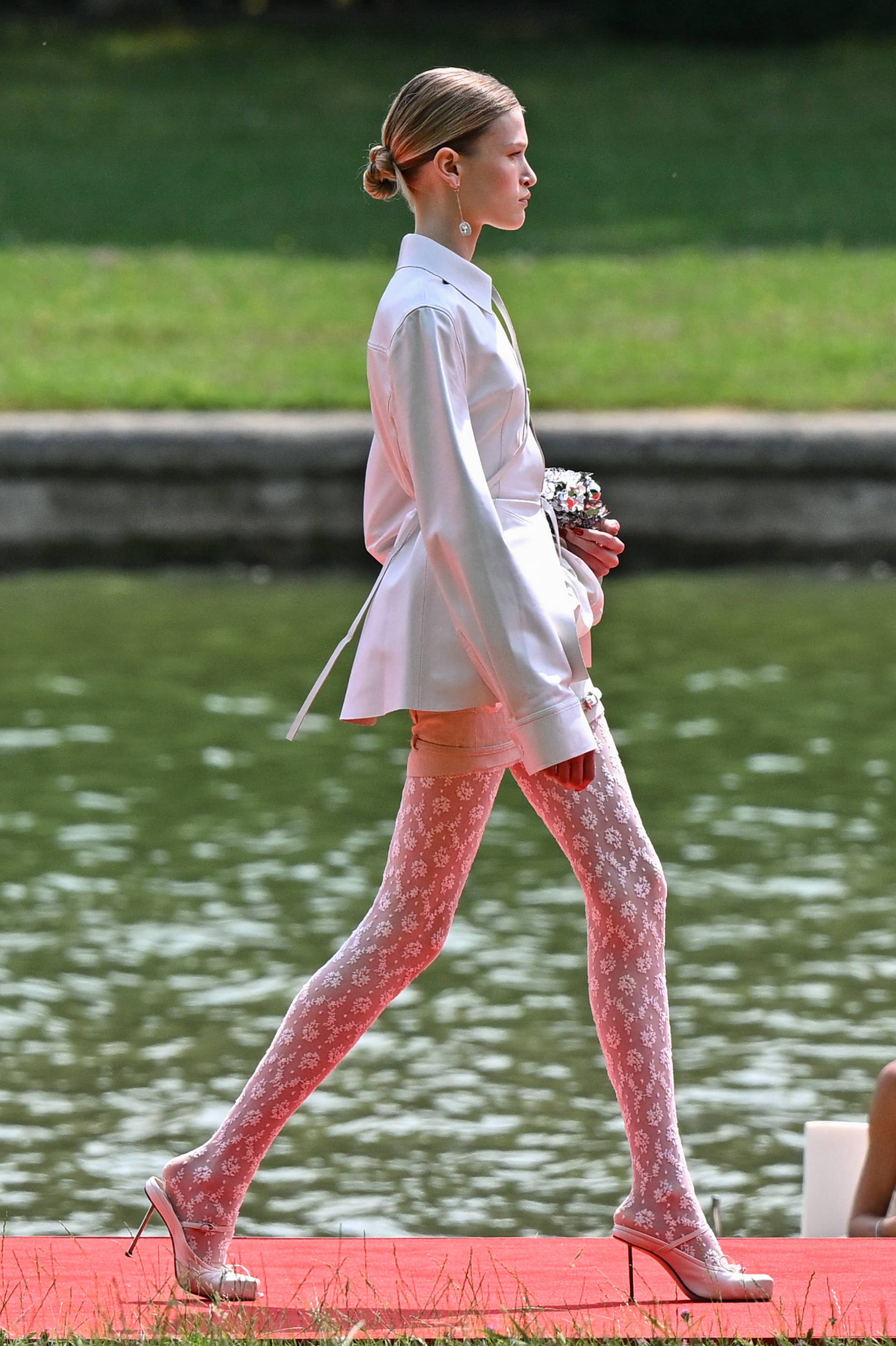 Jacquemus Embraces Delicate Femininity for Fall 2023 - Fashionista