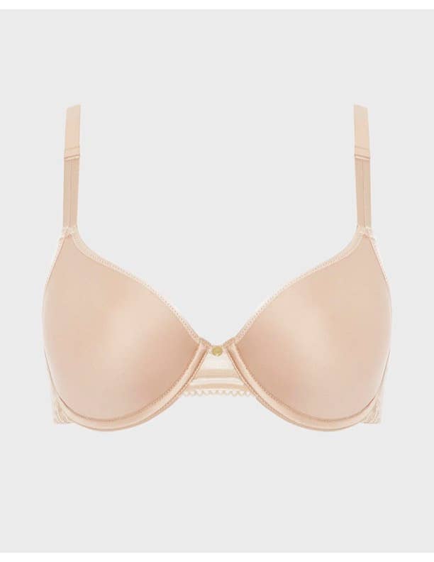 I Tested 9 Bestselling T-Shirt Bras to See How Well They Really ...