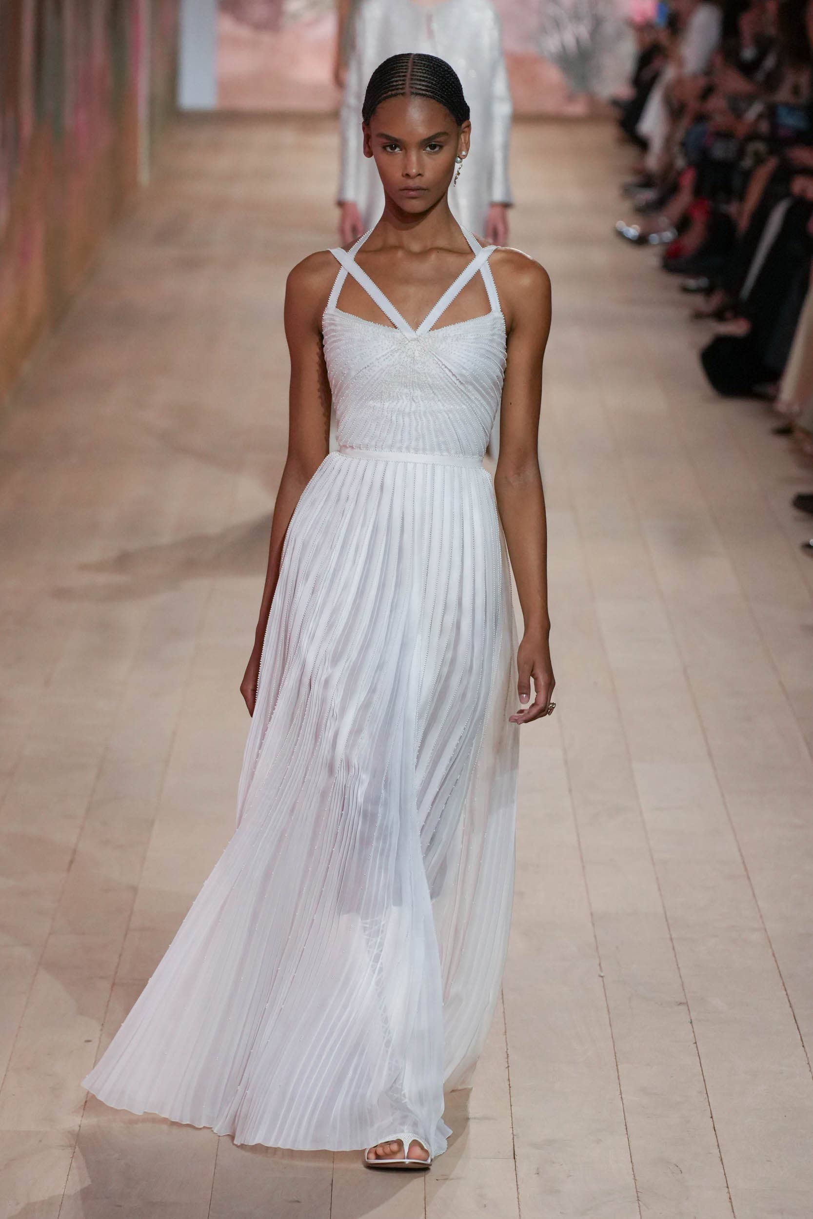 Dior Presents a Neutral-Toned, Greek Goddess-Inspired Couture ...