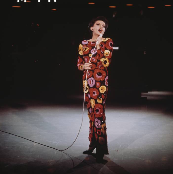 Great Outfits In Fashion History: Judy Garland's Poppy Dress - Fashionista