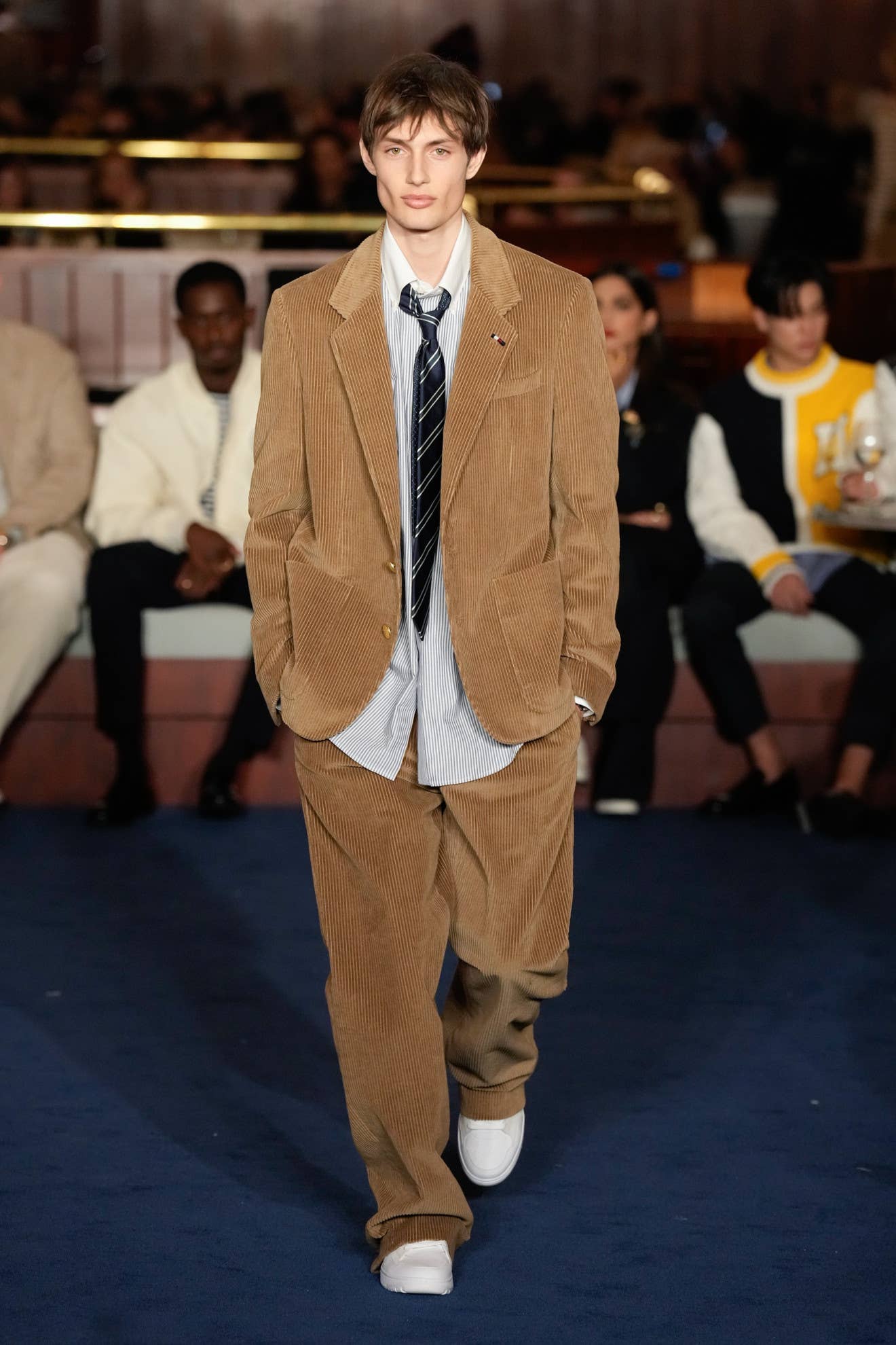 Tommy Hilfiger Does His Version of Upper East Side Prep for Fall 2024 ...