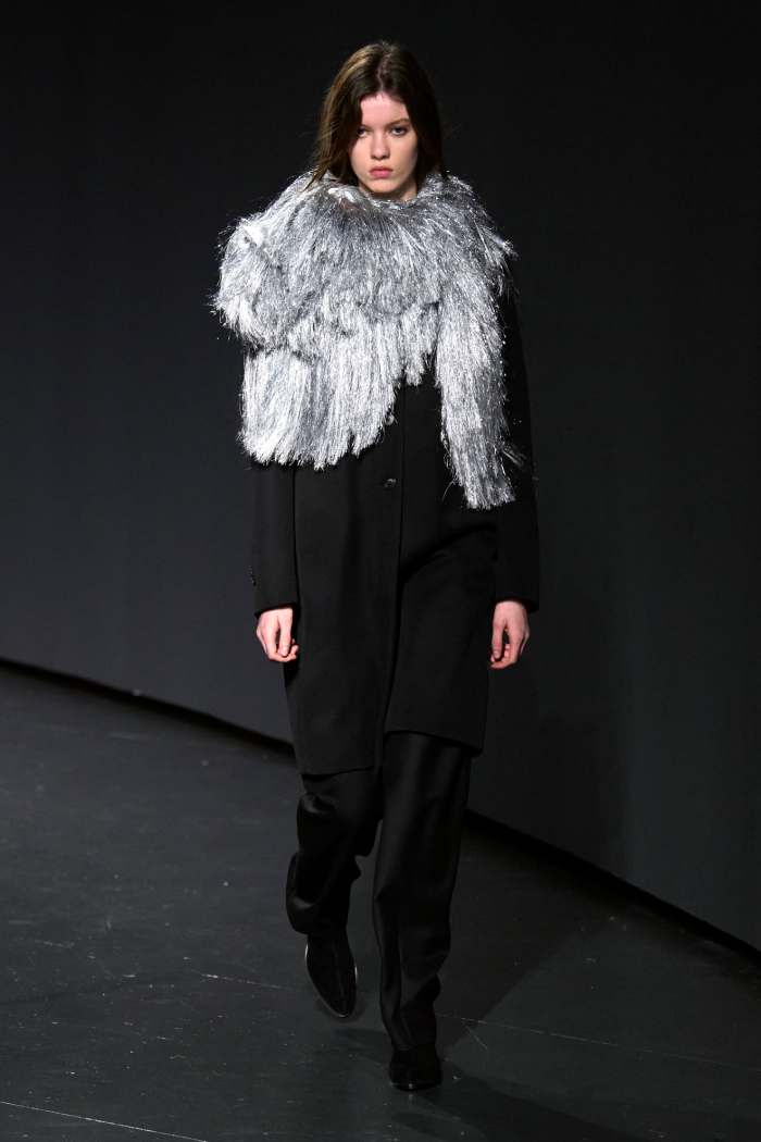 16Arlington Declares Shirts as Scarves for Fall 2024 - Fashionista