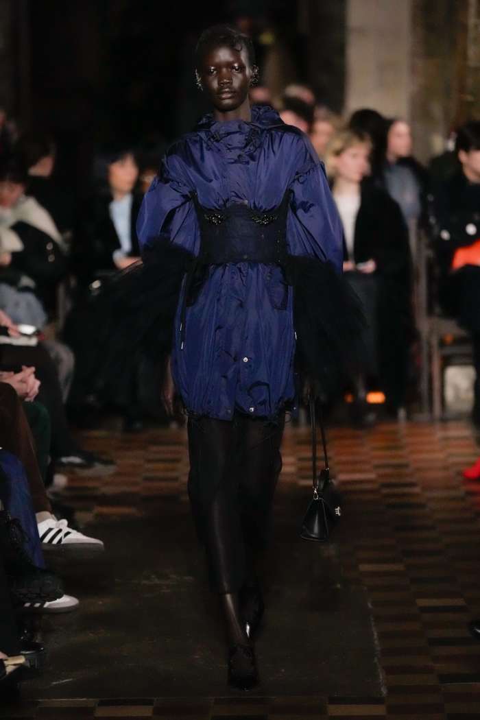 Simone Rocha Gives Her Dreamy Silhouettes a Little More Shape With ...