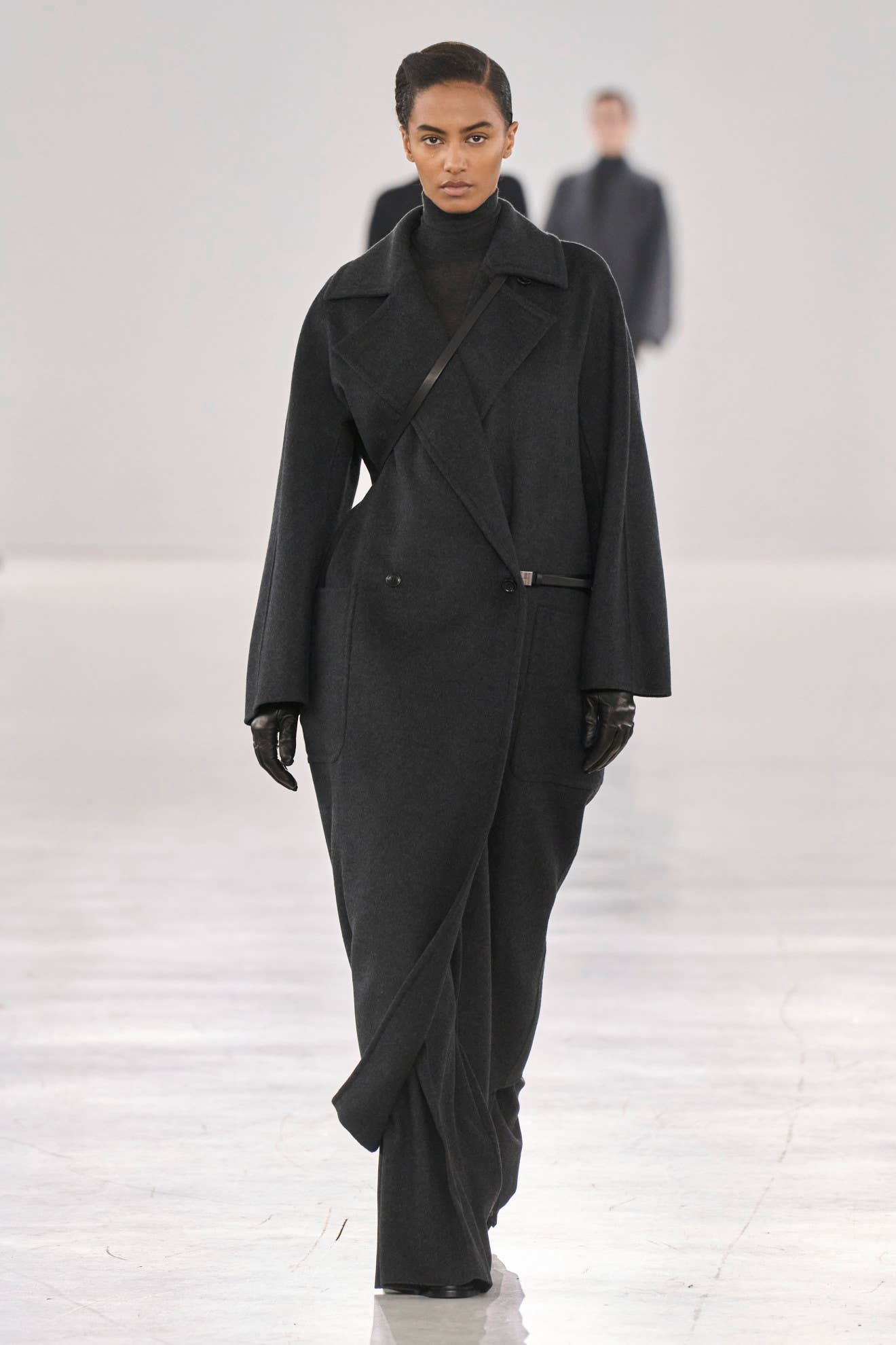 Max Mara's Fall 2024 Collection Is a Lesson in Layering Your Knits ...
