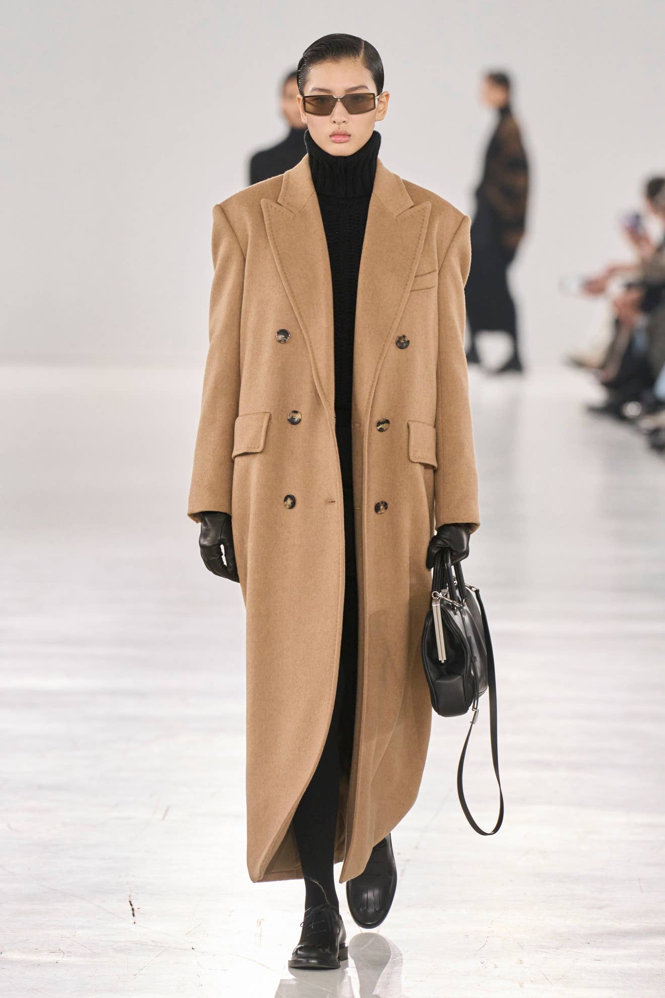 Max Mara's Fall 2024 Collection Is a Lesson in Layering Your Knits ...