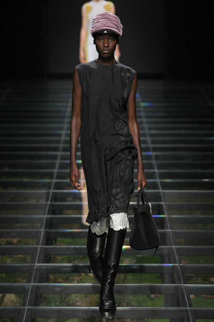 TikTok Is Going to Absolutely Love Prada's Bow-Heavy Fall 2024 ...