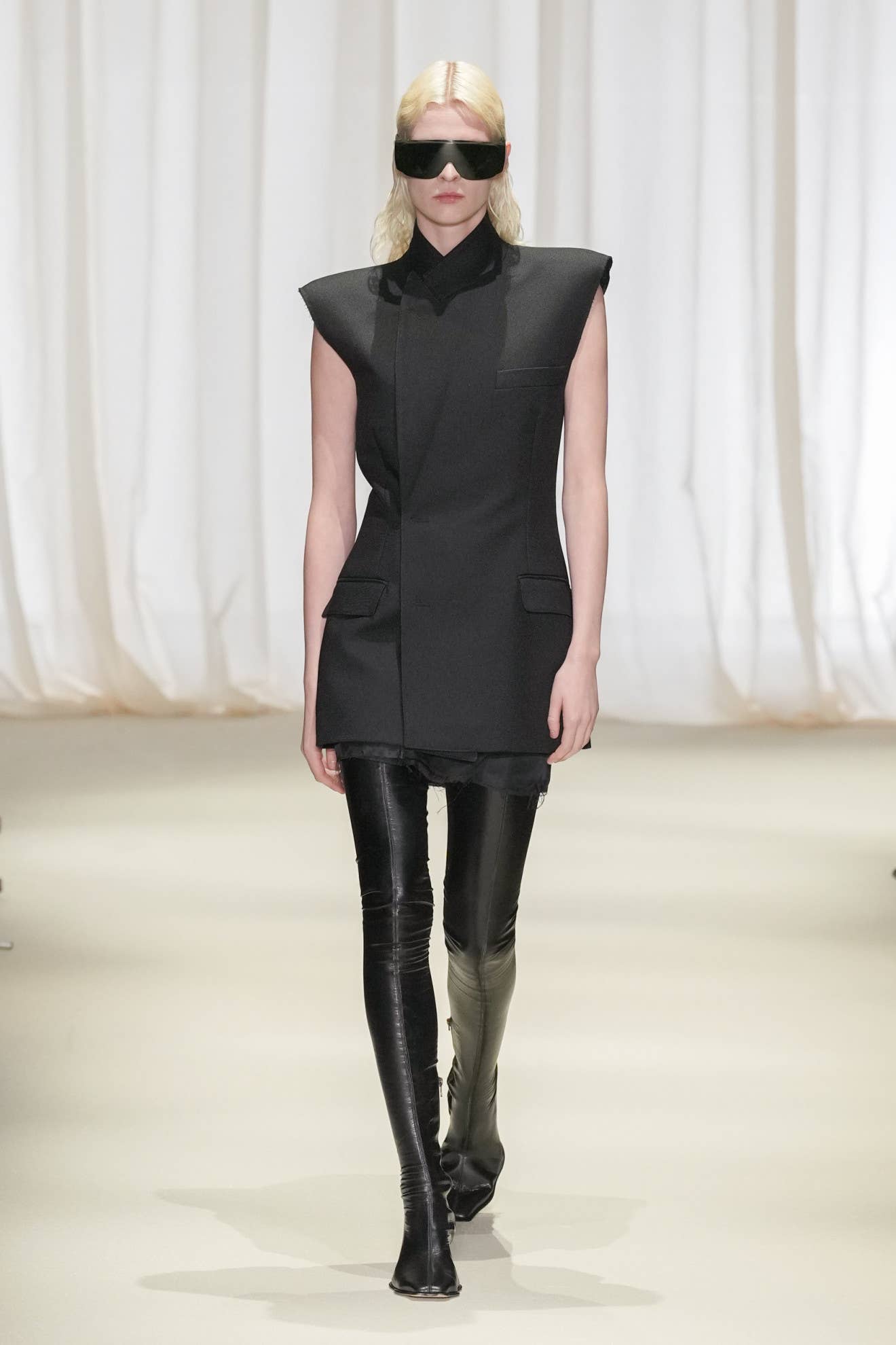 MM6 Maison Margiela Finds a New Edge for Fall 2024 - Fashionista