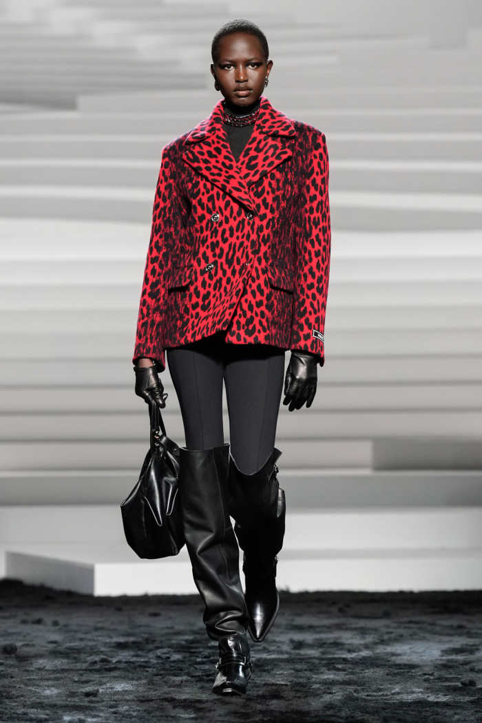 Versace Gives Its Power Suiting a Punk Twist for Fall 2024 - Fashionista