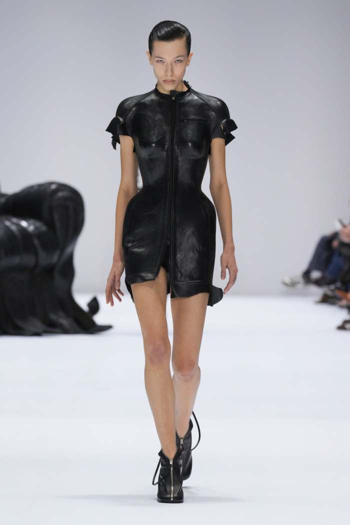 Acne Studios Plays With Sculptural Leather and Denim for Fall 2024 ...