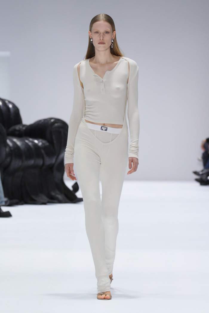 Acne Studios Plays With Sculptural Leather and Denim for Fall 2024 ...